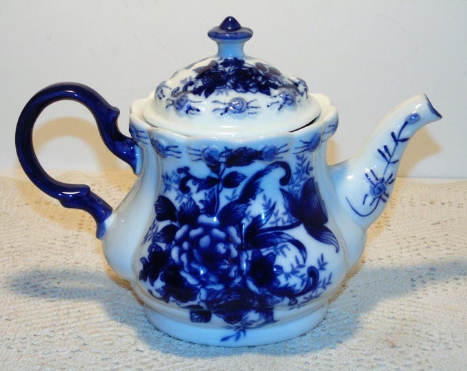 Vintage Flow Blue Teapot, Blue and White Porcelain Tea Pot, Flower ...