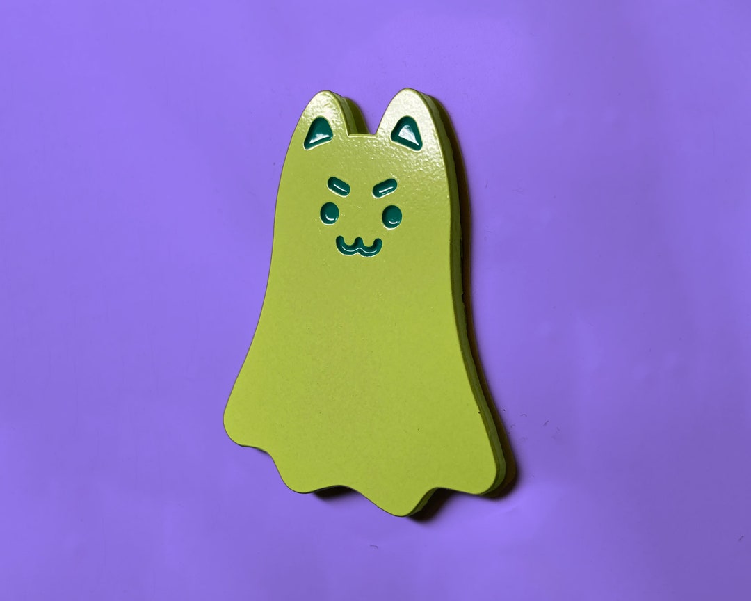Ghost Cat Pin - Dyed Enamel Pin for Spooky Cat Lovers - Etsy
