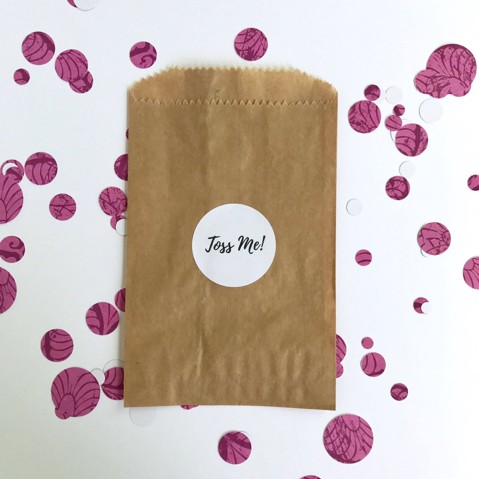 Toss Me Sticker | Wedding Toss Round Circle Sticker Label | Confetti ...