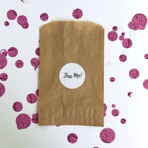 Toss Me Sticker | Wedding Toss Round Circle Sticker Label | Confetti ...