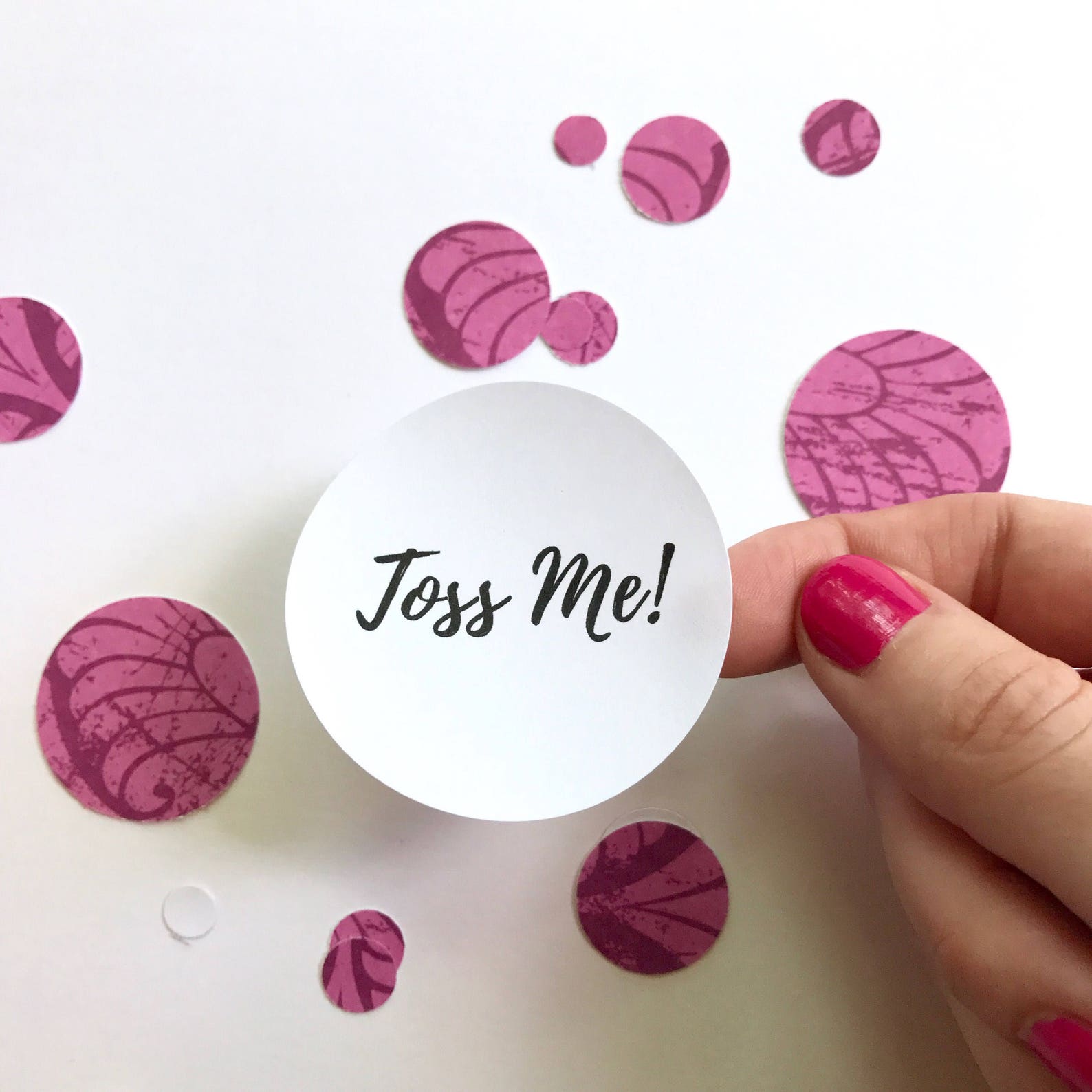 Toss Me Sticker Wedding Toss Round Circle Sticker Label - Etsy UK