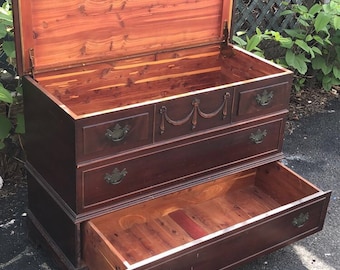 Red cedar chest | Etsy