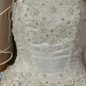Emery is a Stunning Vintage Wedding Dress by Lady Eleanor. Corset Back ...