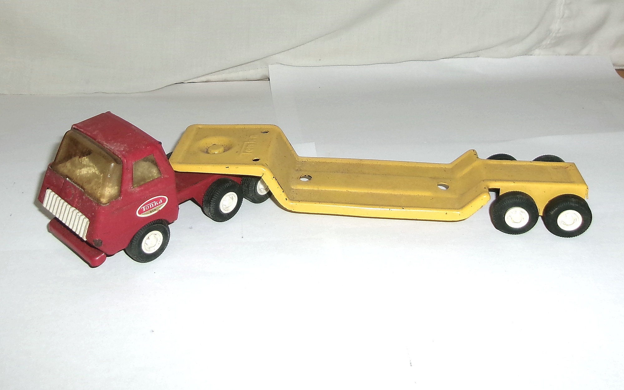 Diecast Toy Cars Metal Tonka Toy Tractor Truck Cab and Lowboy Trailer ...