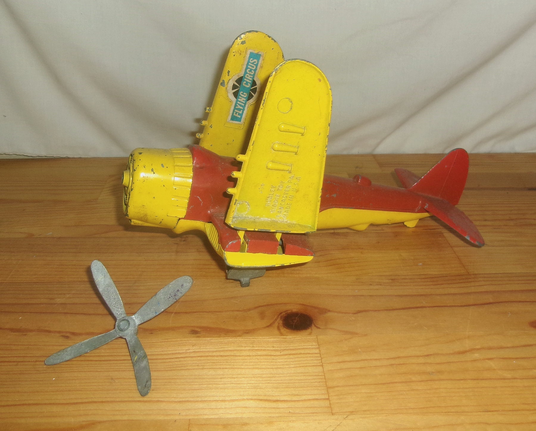 Vintage Hubley USA Kiddie Toys Iron Metal Toy 495 Flying Circus ...