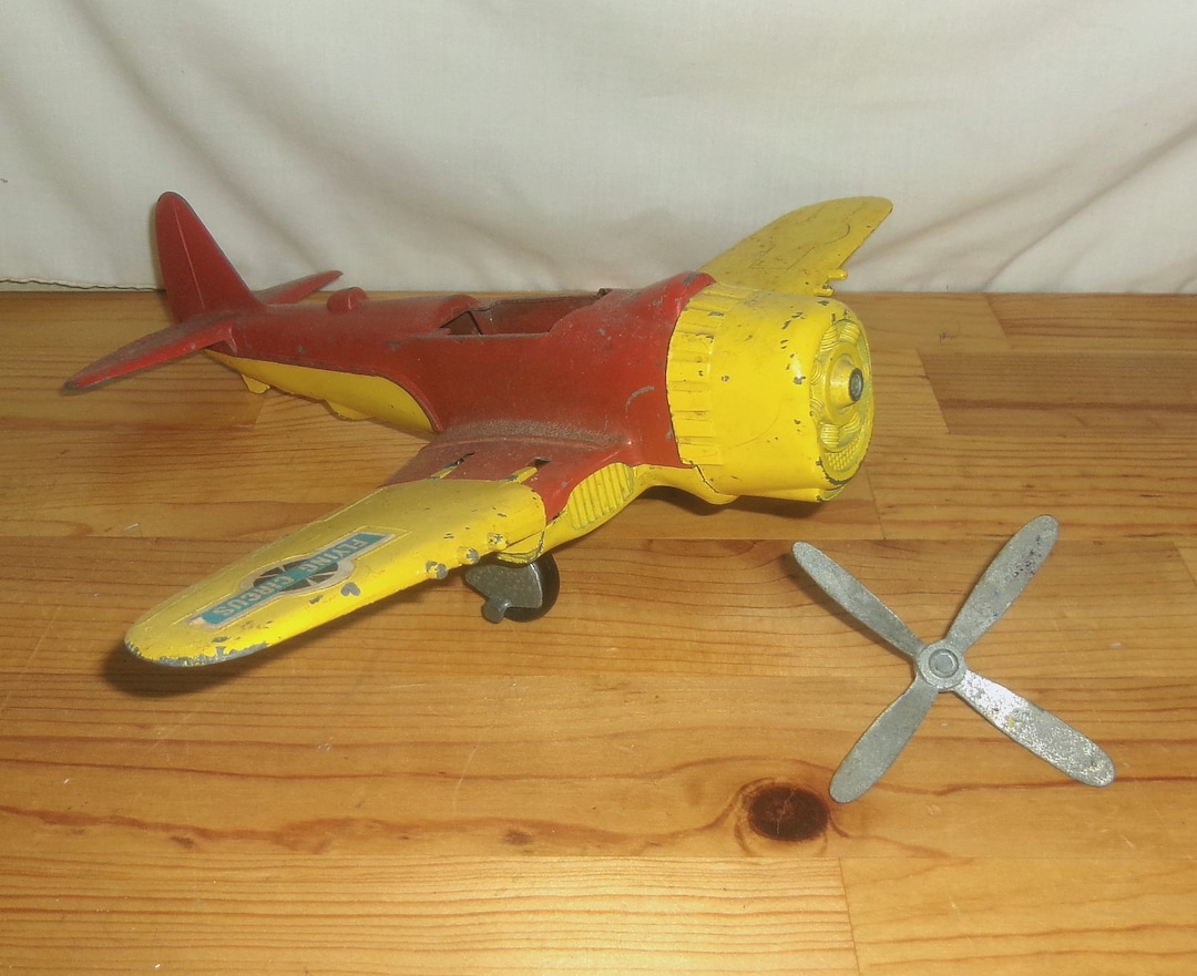 Vintage Hubley USA Kiddie Toys Iron Metal Toy 495 Flying Circus ...