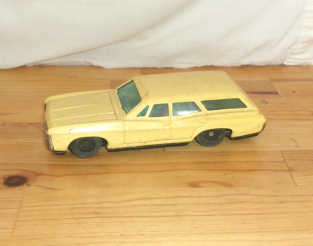Diecast Metal Bandai Japan Chevrolet Chevy Station Wagon Toy Car ...