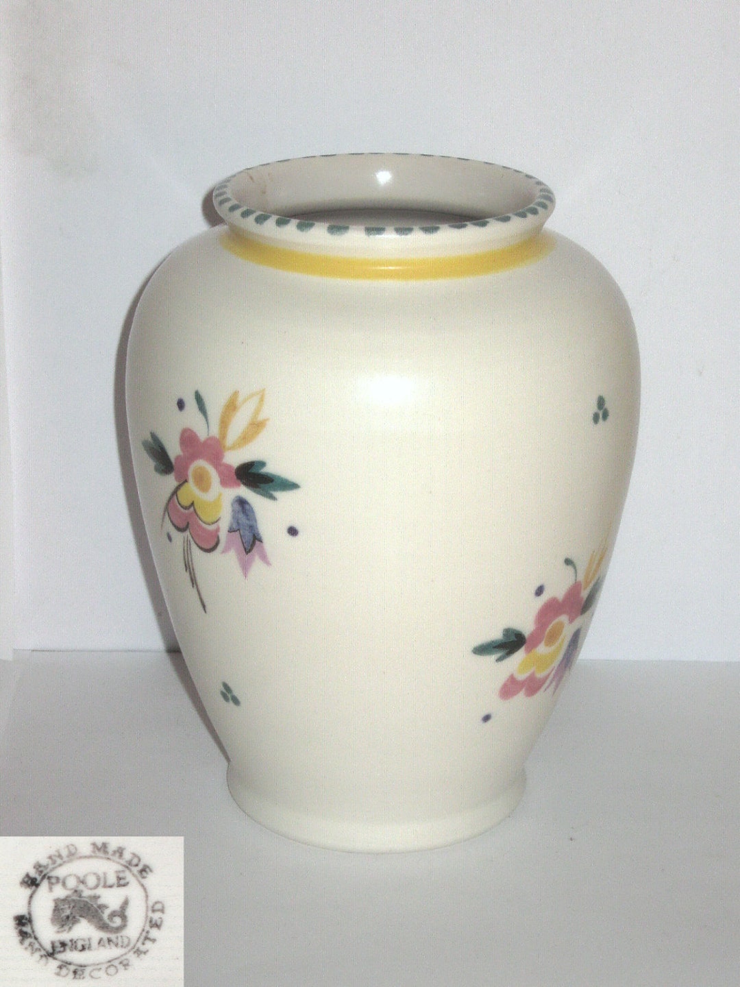 Bud Vase Poole England Art Pottery Ceramic #198 Home Decor Ivory Hand ...