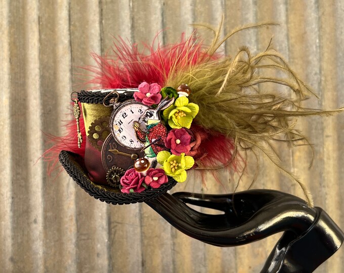 Micro Mini Top Hat, White Rabbit Diorama Hat, Alice in Wonderland Mini ...