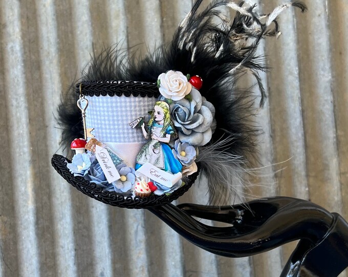 Micro Mini Top Hat, Alice Mini Diorama Hat, Alice in Wonderland Mini ...