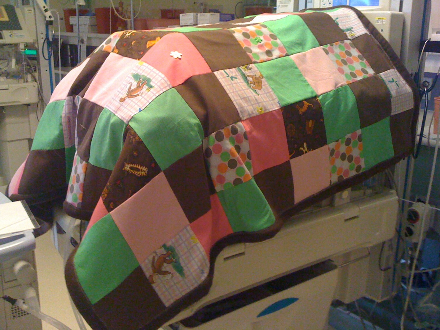 Isolette cover - made to order - craibas.al.gov.br