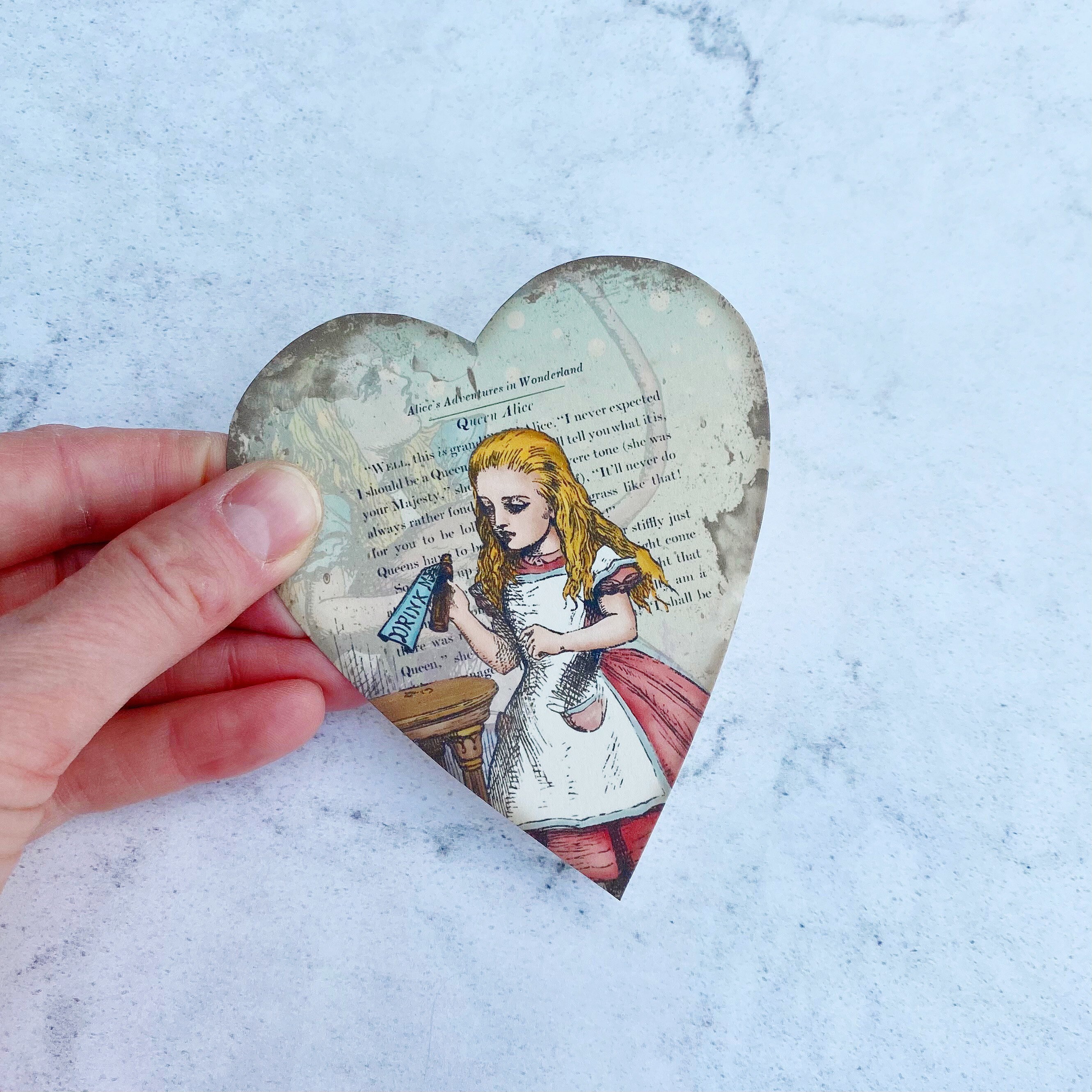 Alice in Wonderland Heart Card Toppers: Scrapbooking Craft - Set of 6 ...