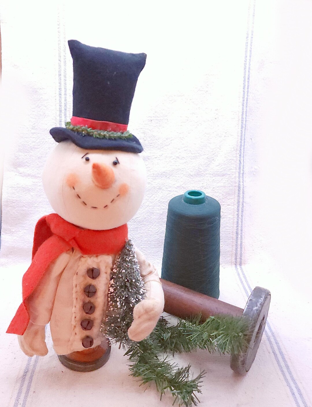 Folk Art Snowman , Standing Snowmen, Winter Make Do, Wood Bobbin Decor ...