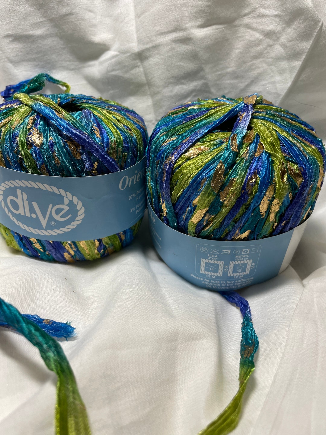 Dive Yarn, Orientale, Ribbon, Teal, Purple, Green, Metalic Gold, 50 G ...