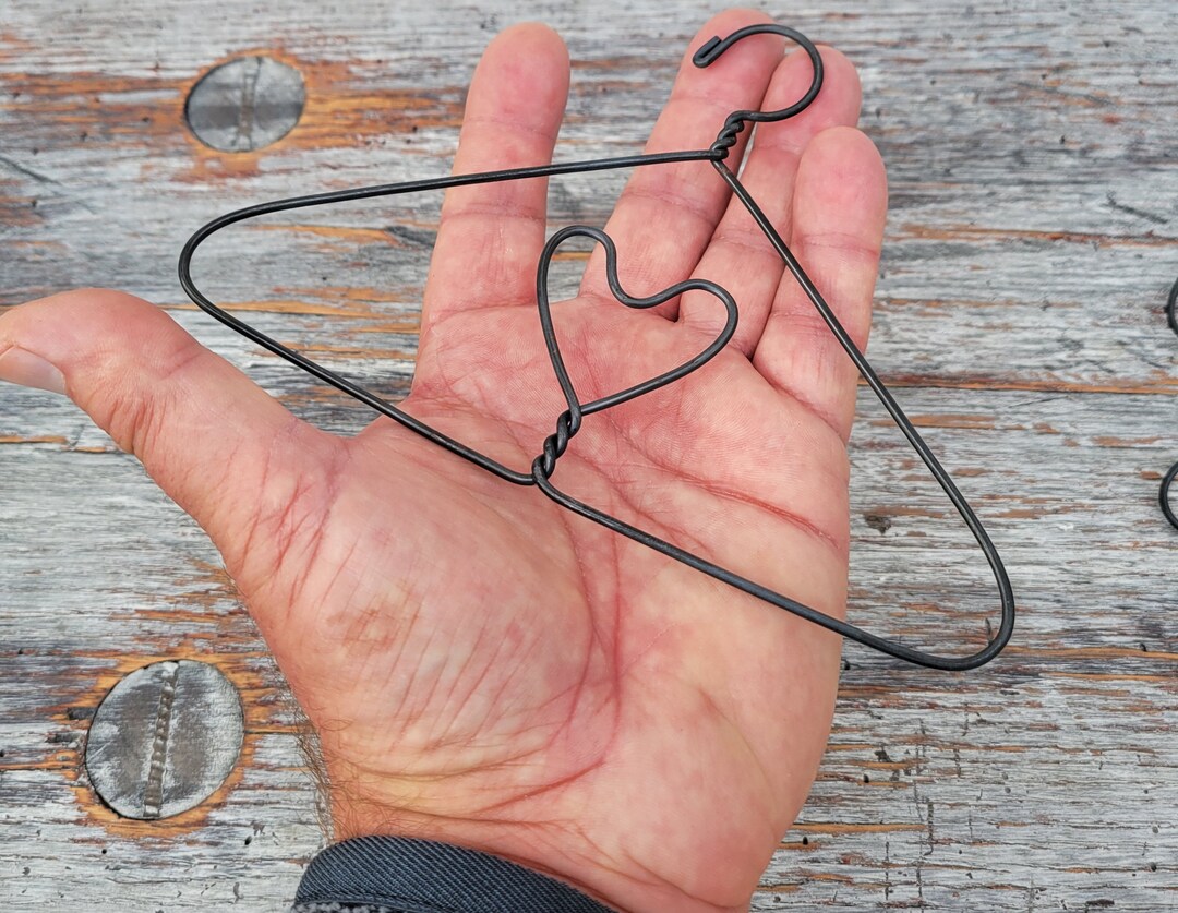 Set of 6, Vintage Mini Wire Coat Hangers With a Heart in the Center, 7 ...