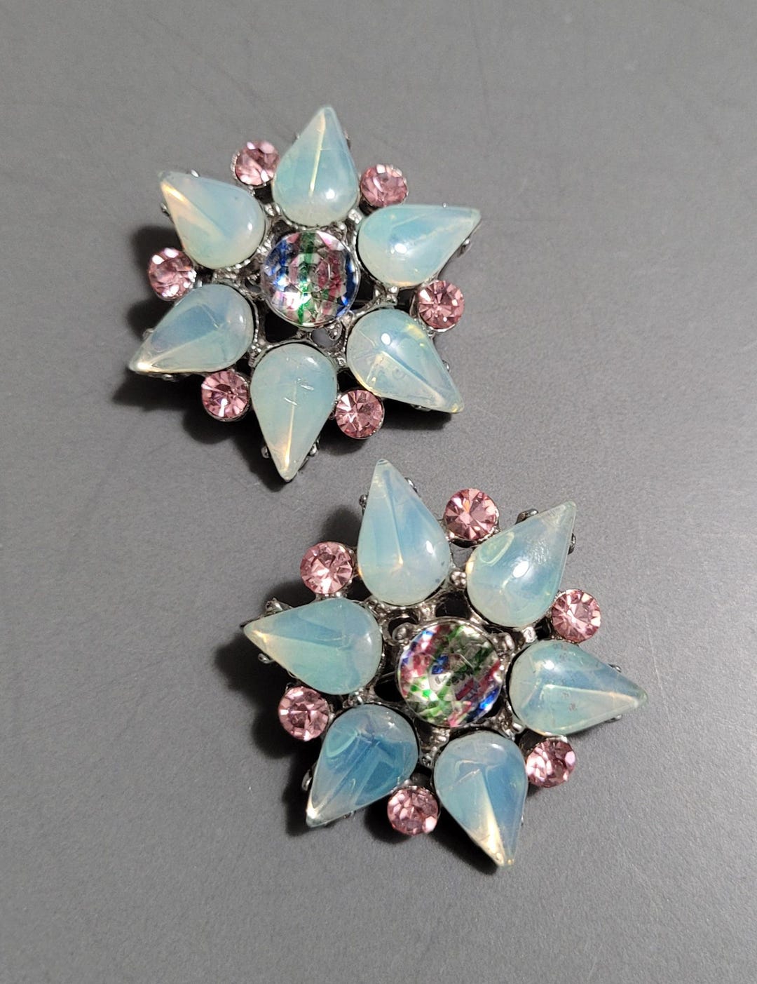 Vintage Beautiful Pink Rhinestone Pin Lot Unsigned Set of Two Matching ...