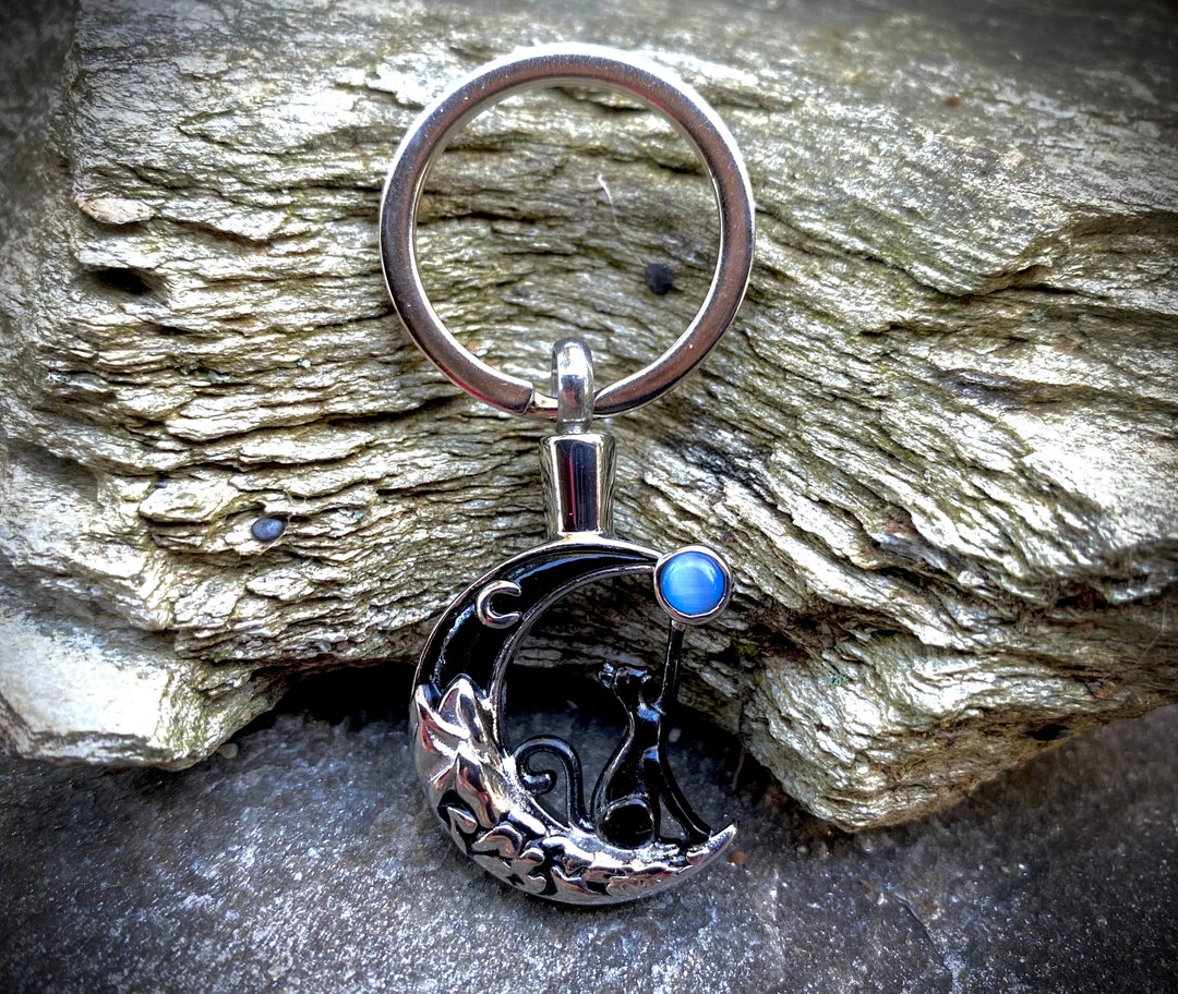 Keyring Keychain Urn Black Cat on Heart Cremation Jewelry Holds Ashes ...