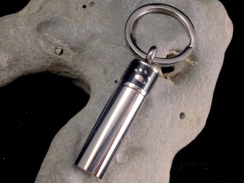 Mens Pet Cremation Key Chain Ring Urn for Ashes LARGE VIAL Paw Print ...