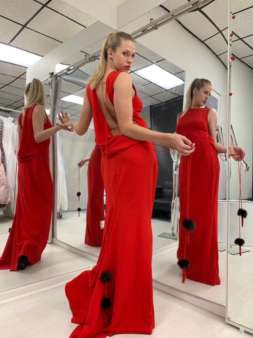 SOLD. Body Positive Red Backless Gown - Modesty Panel Available - Etsy