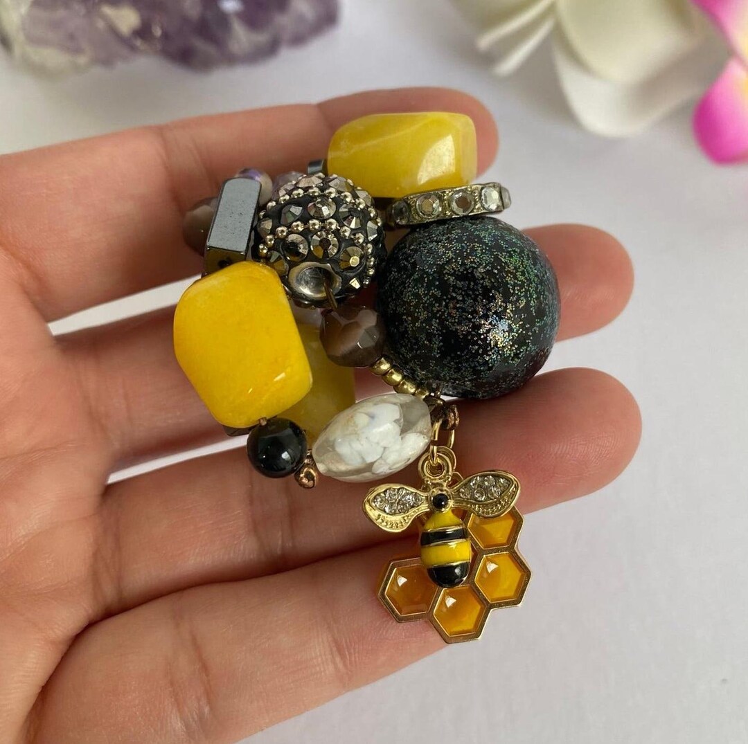 Solar Plexus Chakra Healing Meditation Altar Amulet With Bumble Bee and ...