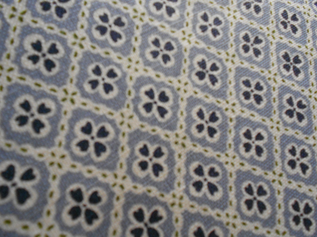 1.5 Yards Anna Spiro Paniola Fabric Blue White Modern Small Scale Free ...