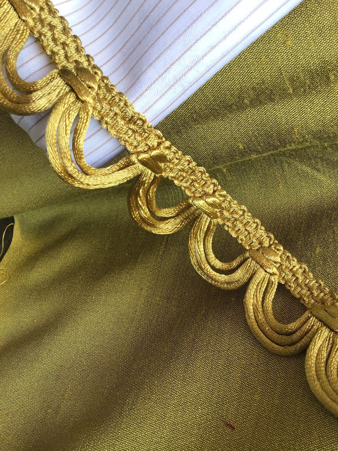 CONSO Gold LOOP Fringe Braided Trim / Scalloped Braids by the | Etsy