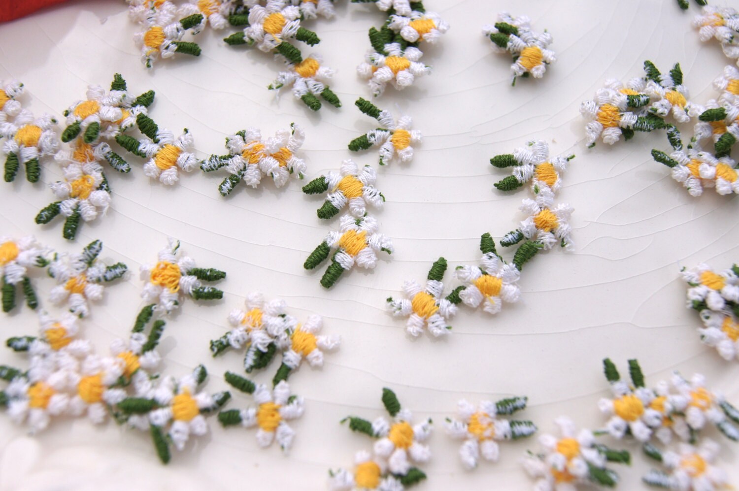 White Flower Embroidered Applique Vintage Embroidery - Etsy