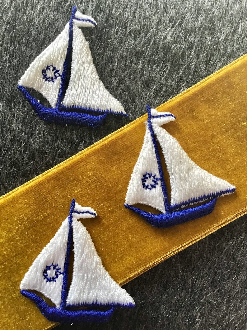 VINTAGE Embroidered NAVY WHITE Sailboat Sew-on Appliques Patch ...