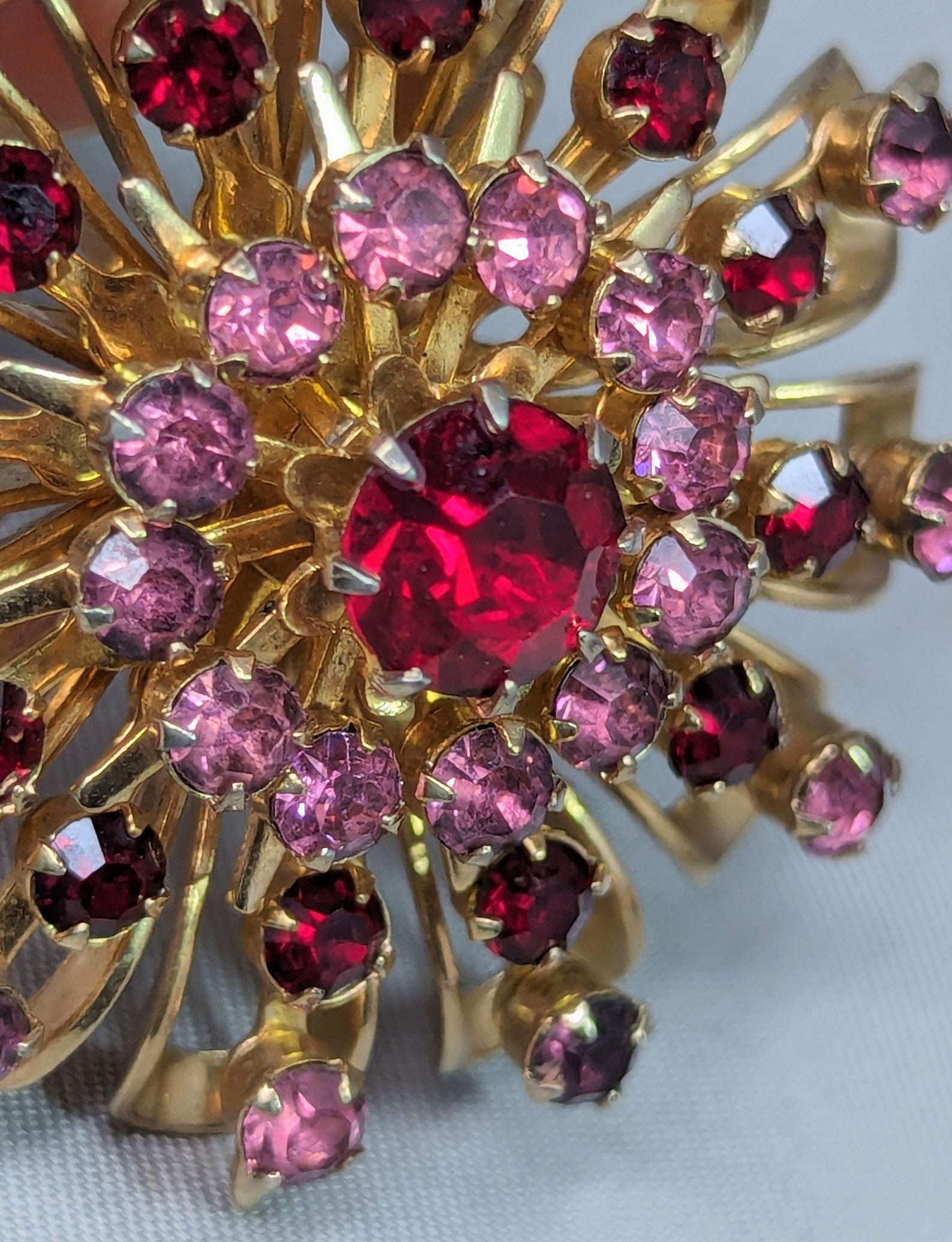 Vintage Coro Brooch Starburst Pink Red Gold Tone Mid Century Modern 50 ...