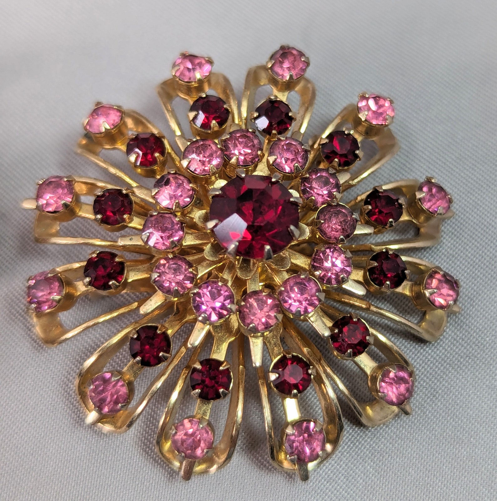 Vintage Coro Brooch Starburst Pink Red Gold Tone Mid Century Modern 50 ...