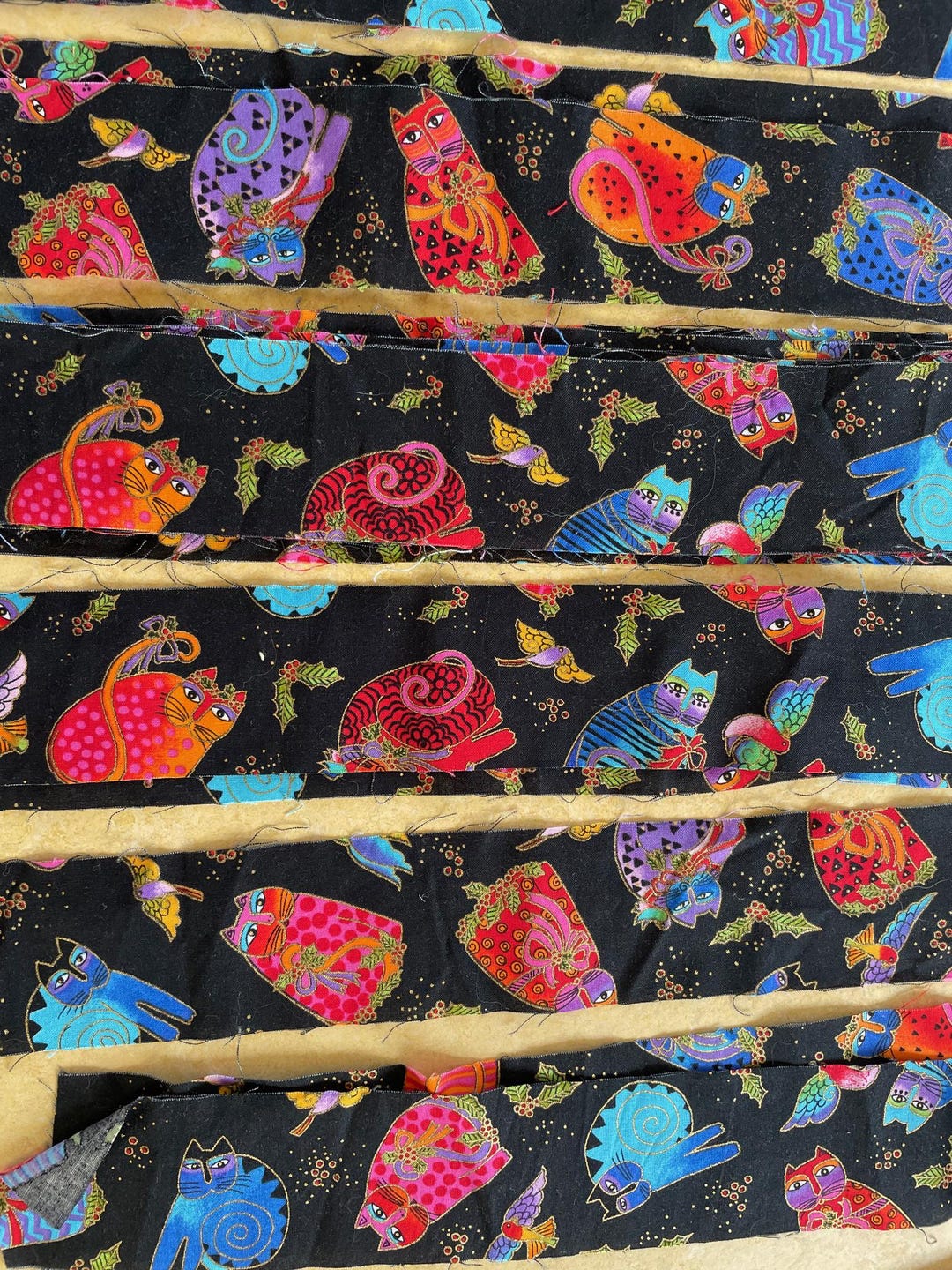 Laurel Burch Cotton Fabric~cats+xmas HOLLY on Black~in Strips~360"x2 ...