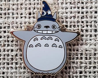 Totoro enamel pin | Etsy