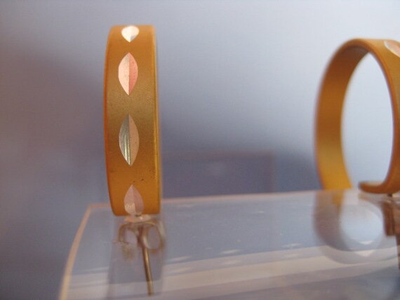 NOS Contempra Gold Tone Anodized Aluminum Hoops - Gem