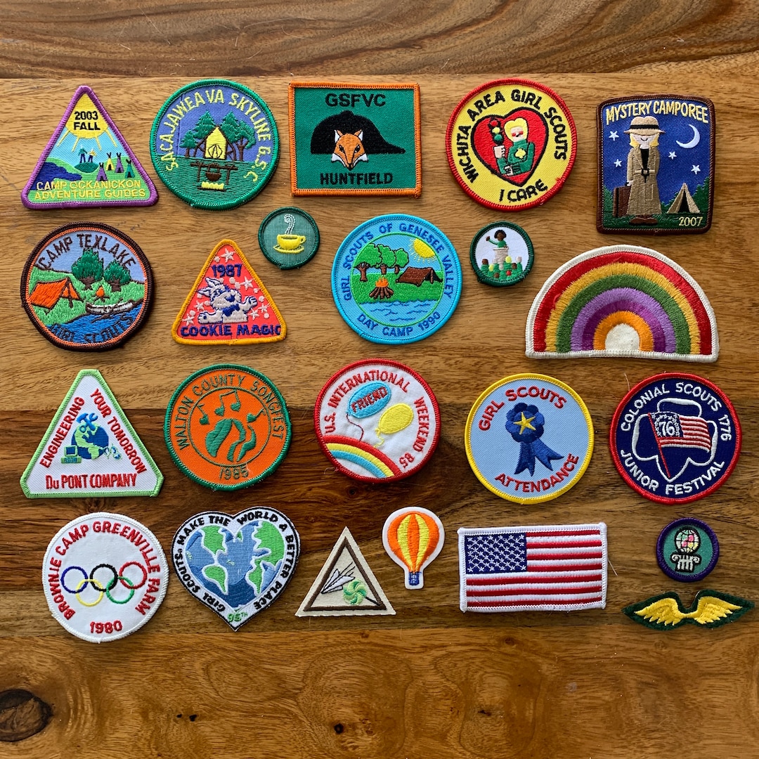 A Batch/lot of 20 Vintage Girls Scout Patches - Etsy