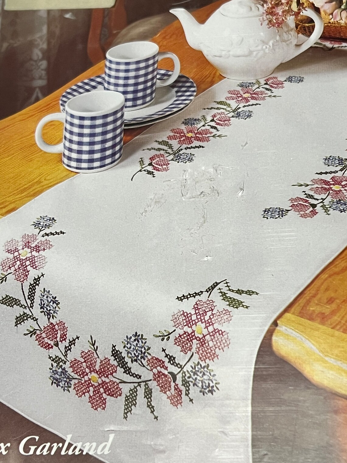 Table Runner Stamped Embroidery Kit - Etsy