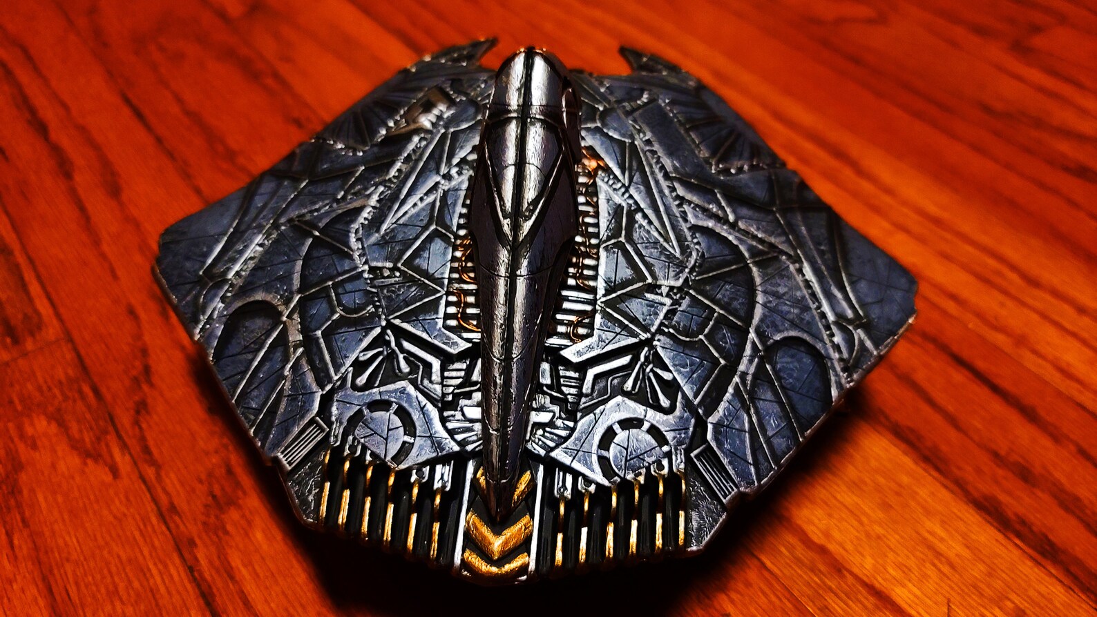 ID4 Custom Alien Attacker Ship W/landing Platform Pro-paint at - Etsy