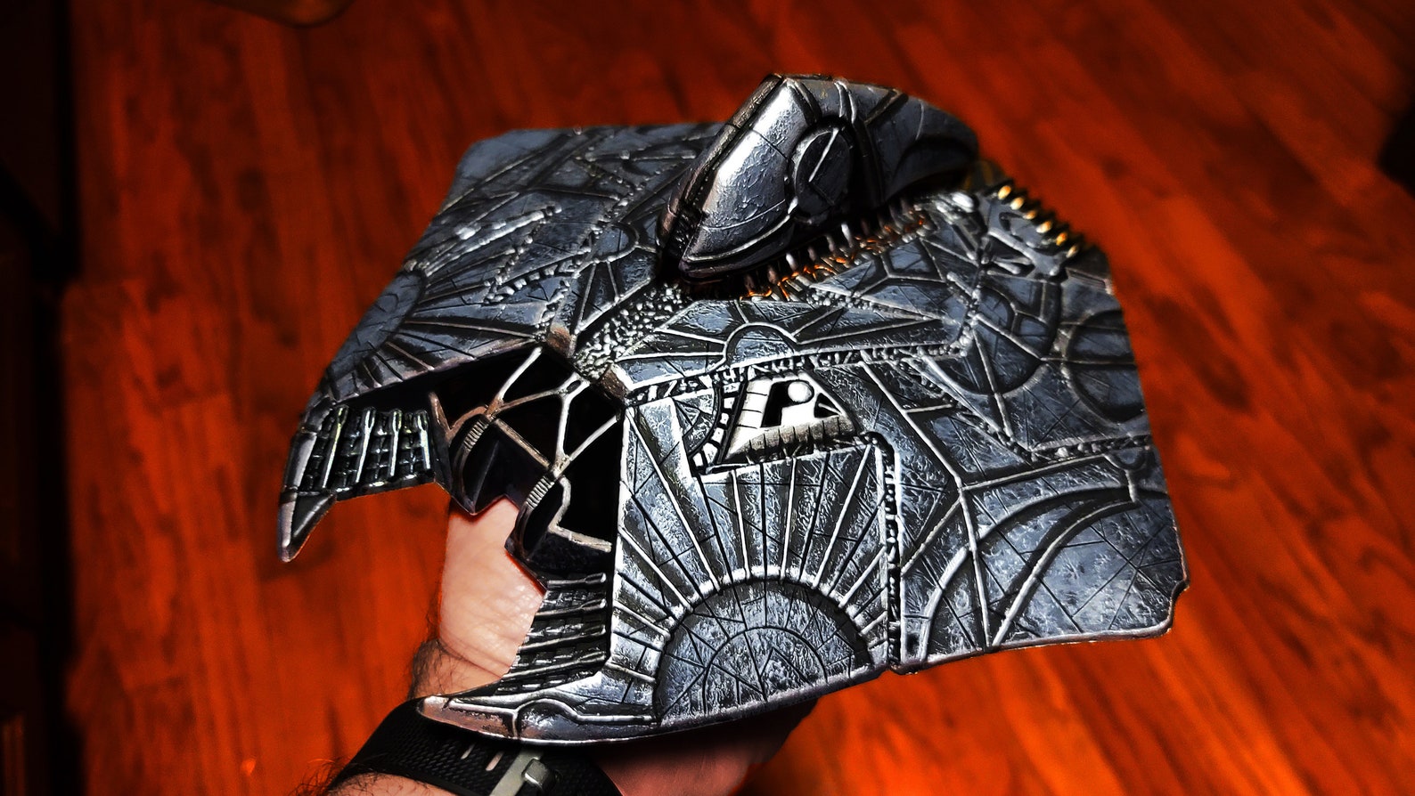 ID4 Custom Alien Attacker Ship W/landing Platform Pro-paint at - Etsy