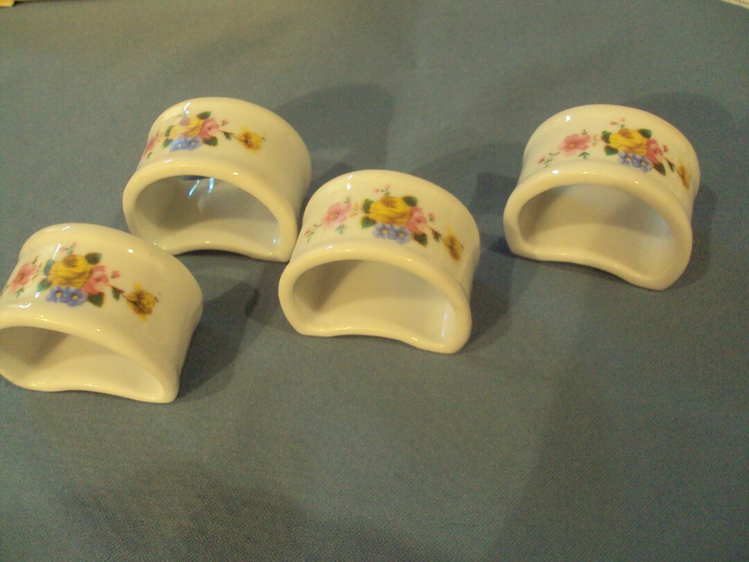 Vintage Ceramic Napkin Rings With Floral Design in Pastel Colors Set of ...