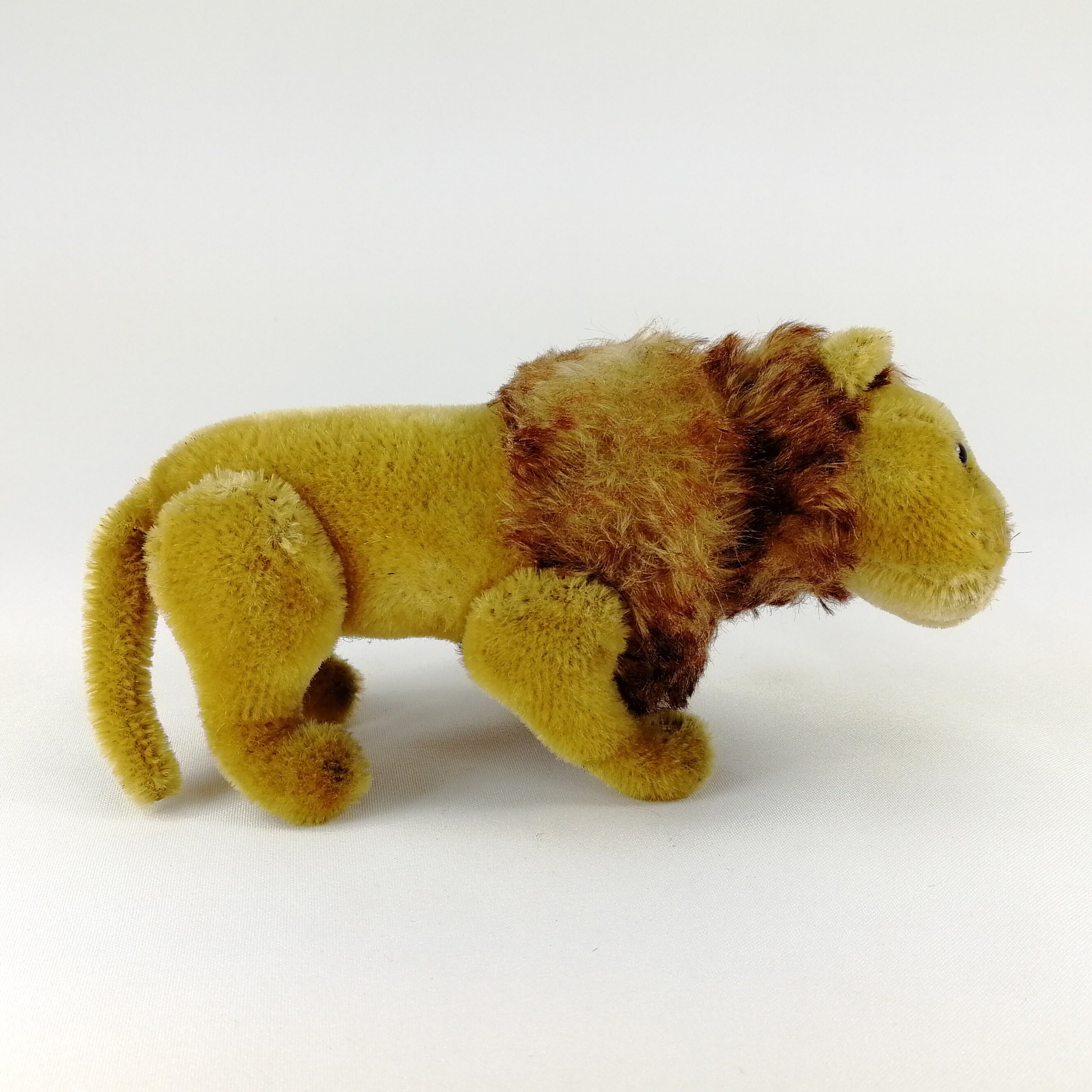 Steiff Papa Lion Vintage 1949 to 1961 Fully Jointed 8 Inches Steiff Papa Lion Vintage 1949 to 1961 Fully Jointed 8 Inches