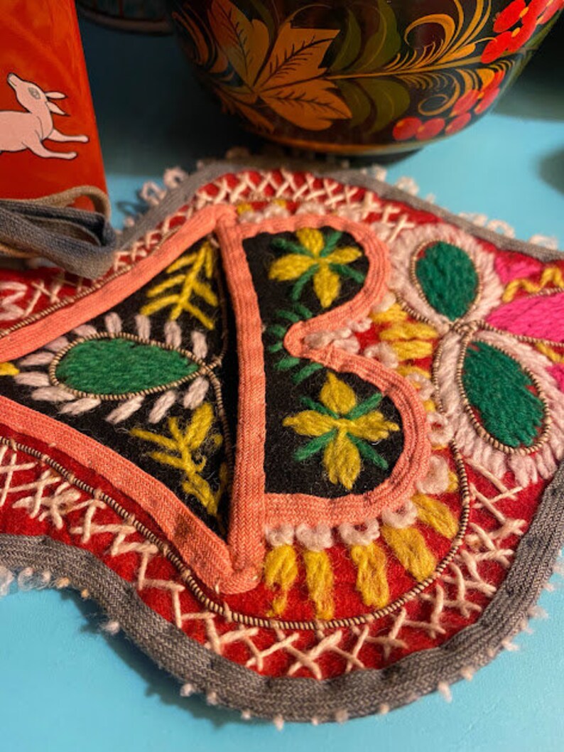 Vintage Portuguese Pocket. Textile Pocket Piece. Antique Fabric Art ...