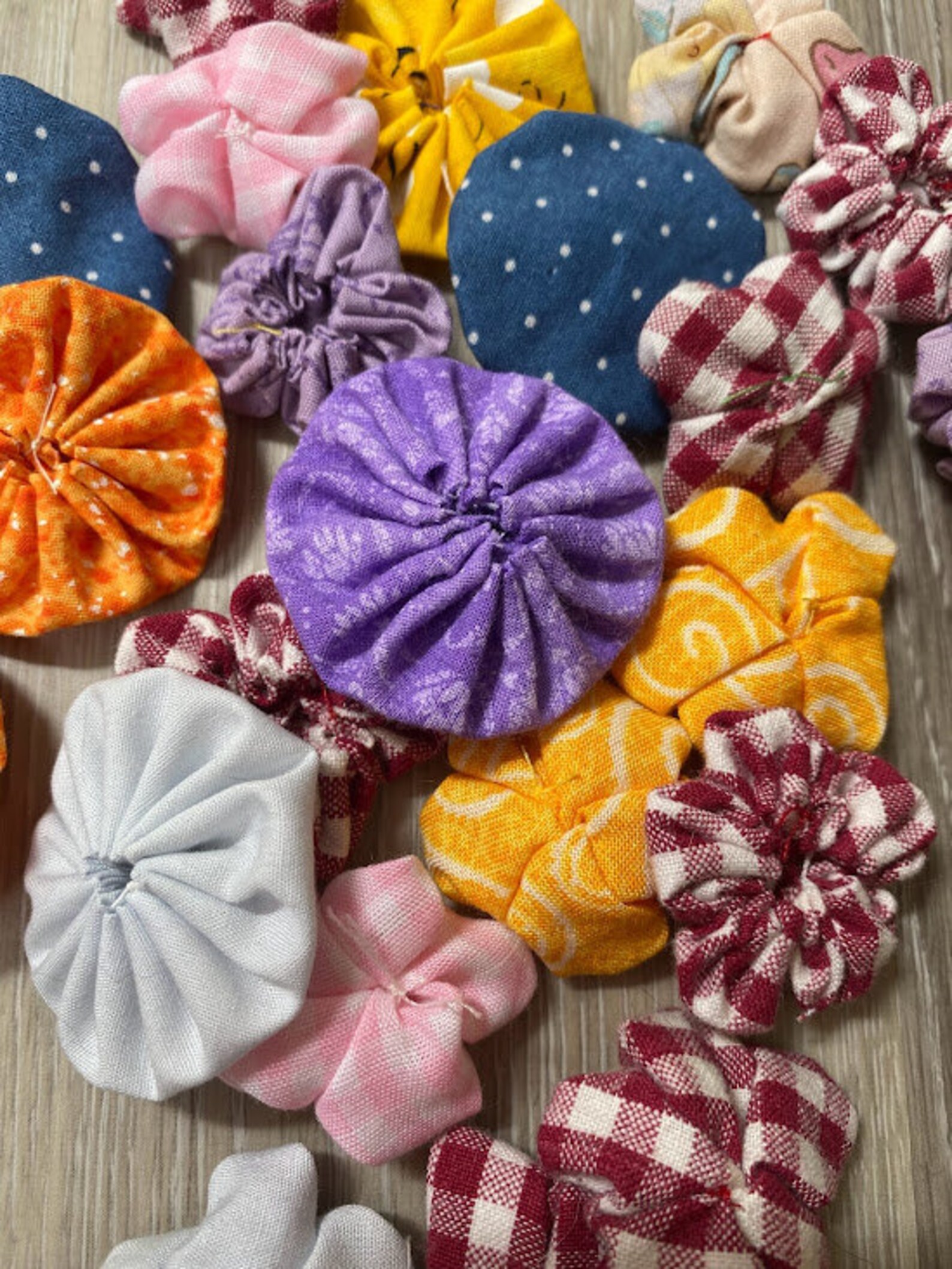 Yoyo Lot. 25 Random Sizes. Handmade. Assorted Sizes Yoyos. Vintage and ...