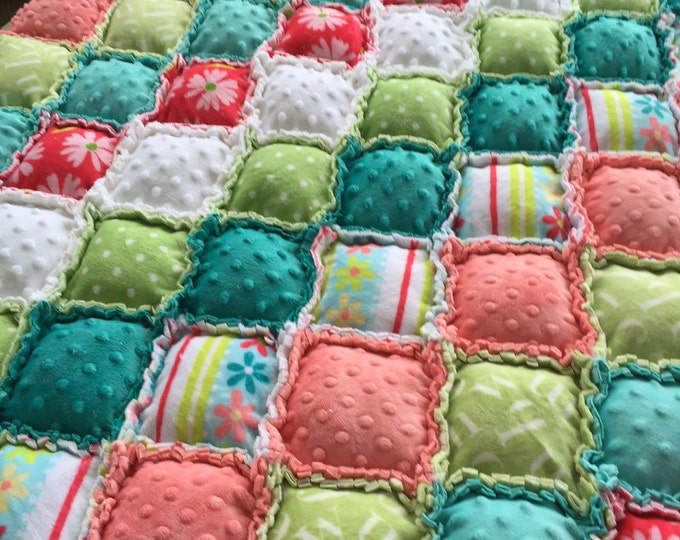 This Unique Puff Rag Quilt is Done in Super Minky Fabrics in Turquoise ...