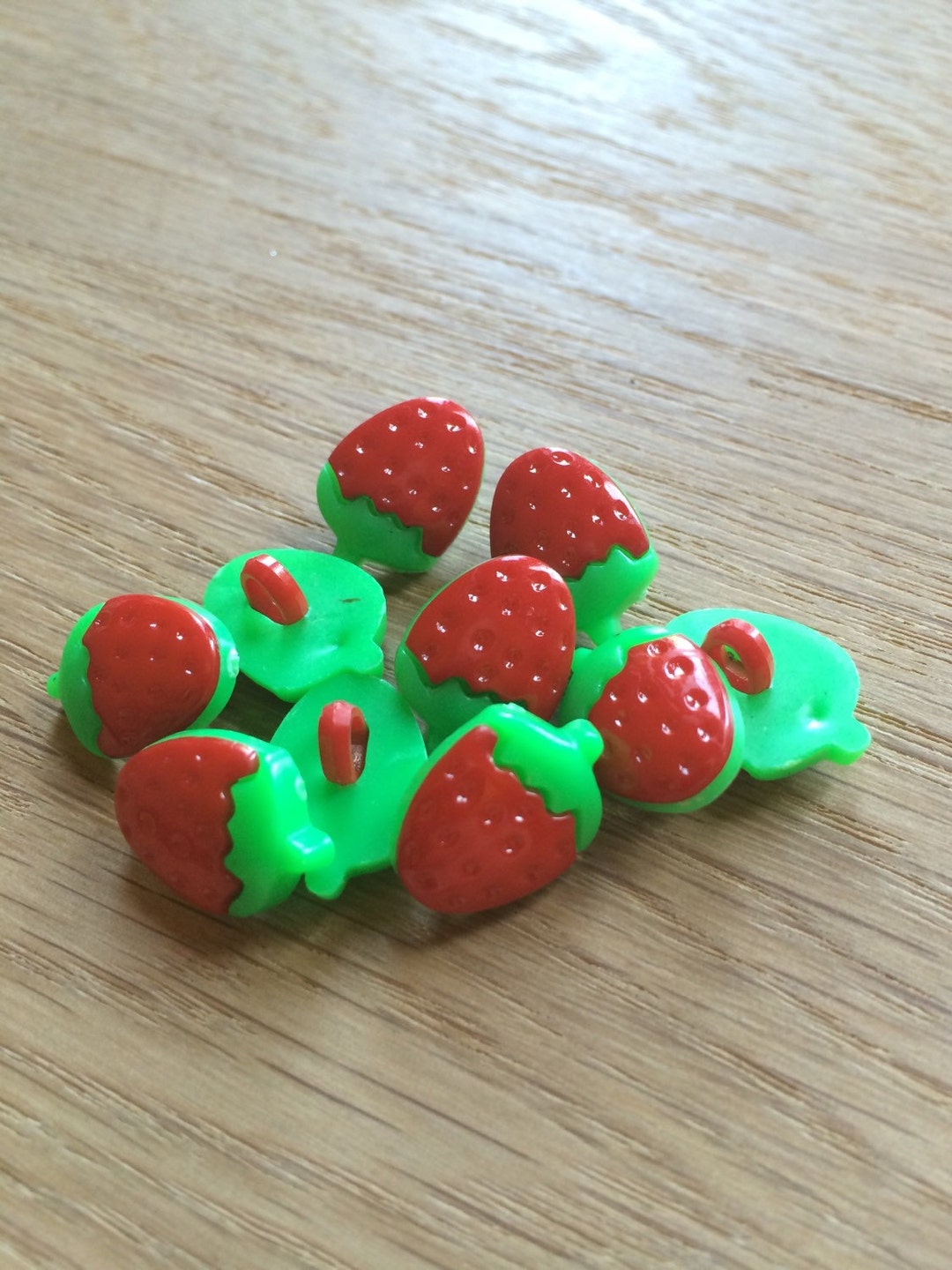 10 Strawberry Fruit Novelty Shank Buttons for Sewing and Crafts - Etsy