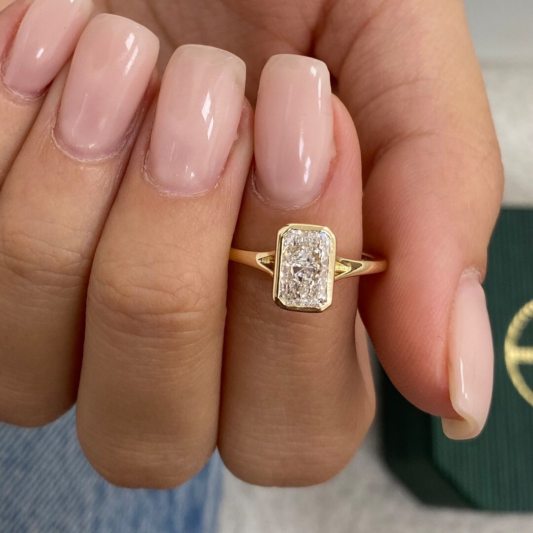 14k Yellow Gold Proposal Ring, 2 Carat IGI Certified E/VS1 Lab Grown ...