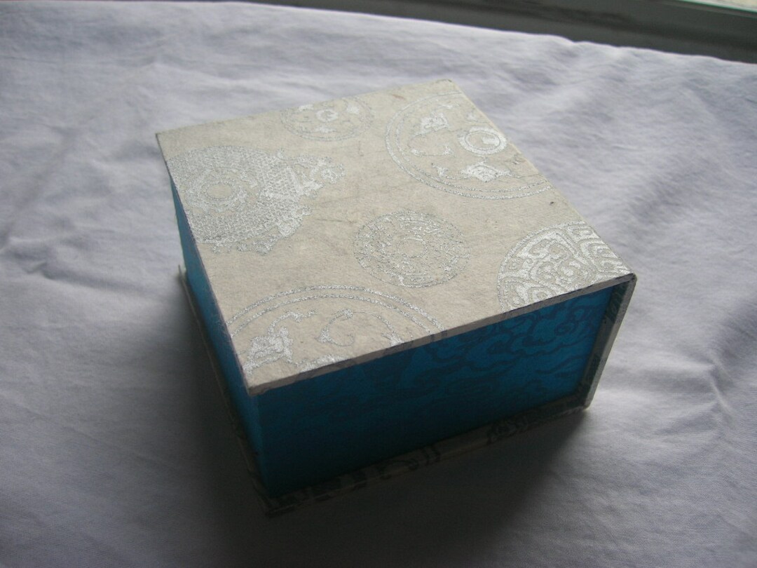 Handmade Clamshell Jewelry Box - Etsy