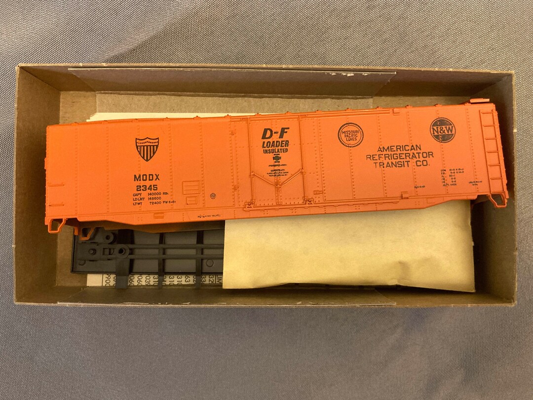 Model Train HO Scale Train Athearn ART Plug Door Box Car Vintage Etsy Model Train HO Scale Train Athearn ART Plug Door Box Car Vintage Etsy