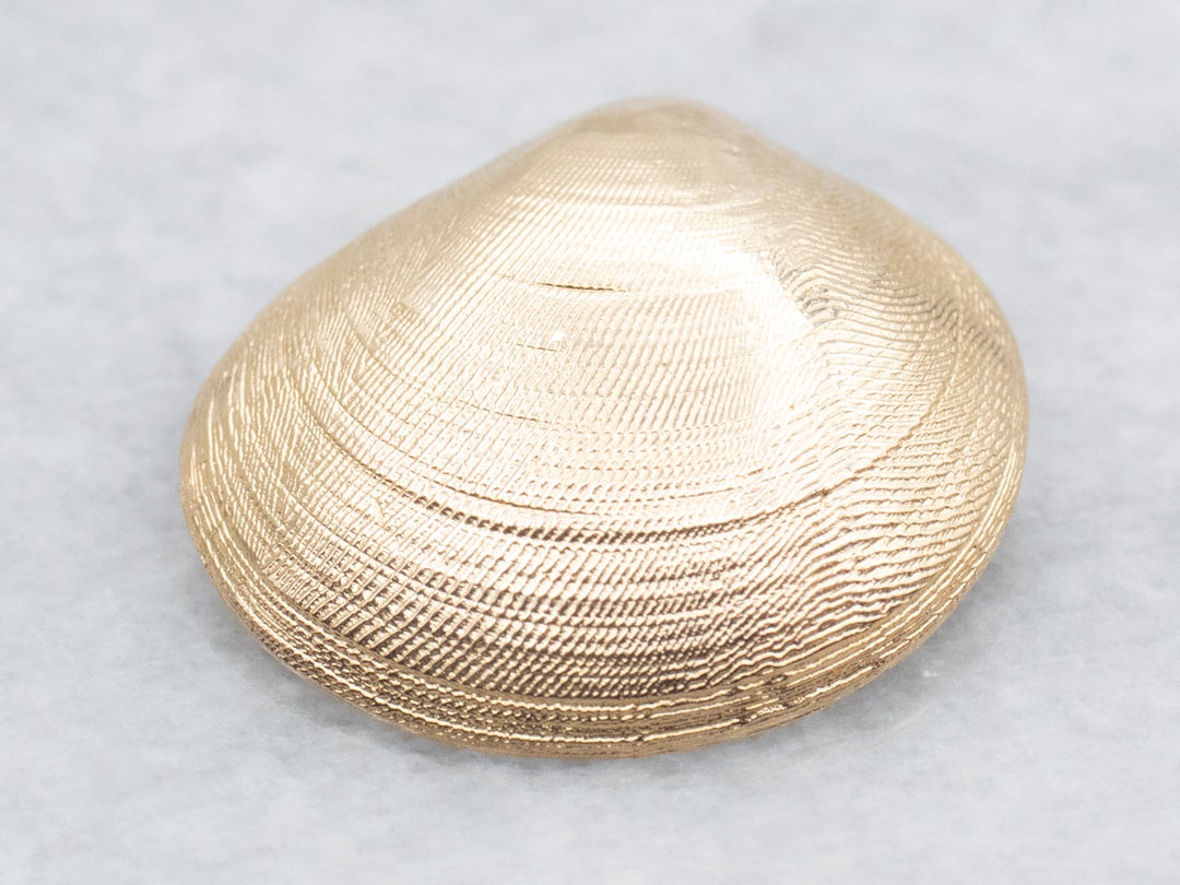 Yellow Gold Clam Shell Pendant, Beach Pendant, Layering Pendant, Gold ...