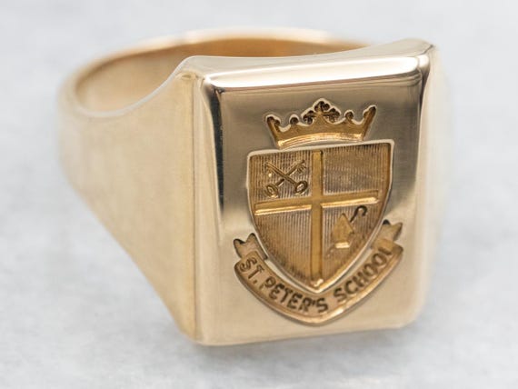 Vintage St Peter's School Signet Ring In Yellow Gold,… - Gem