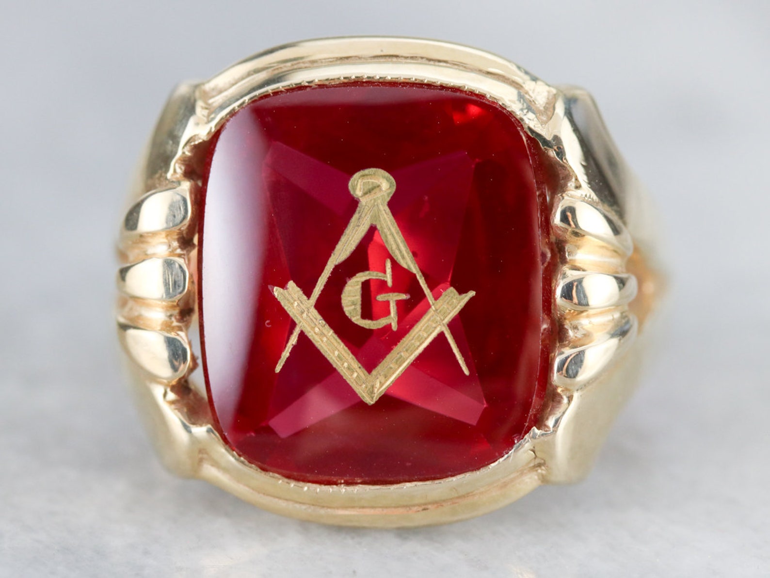 Large Vintage Decorative Side Red Glass Masonic Signet Ring - Etsy