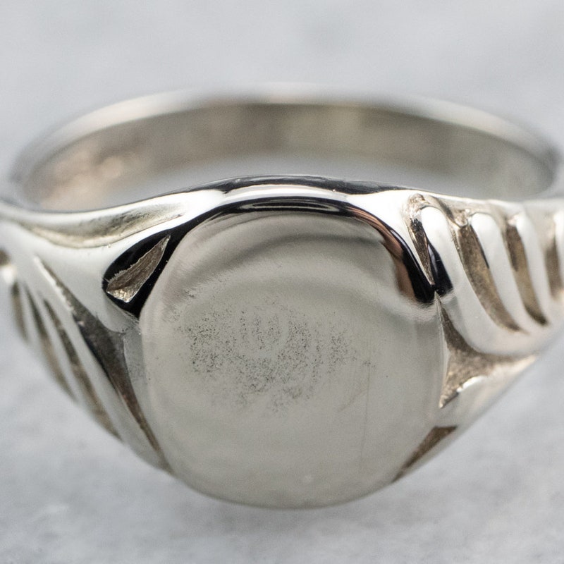 Womens Signet Ring - Etsy